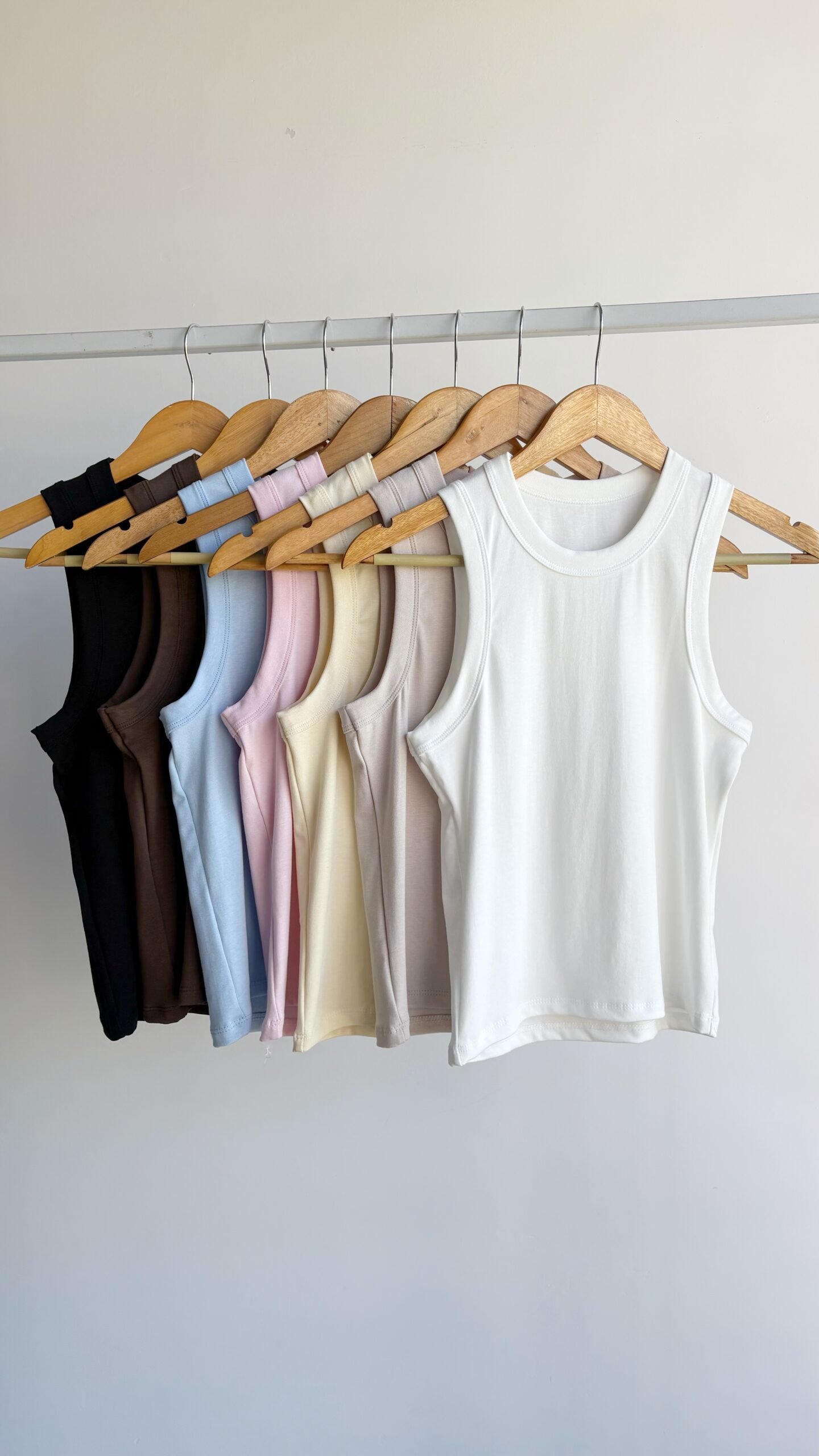 (HM4) Musculosa Deportiva Hermes (SS26) – VUapparel